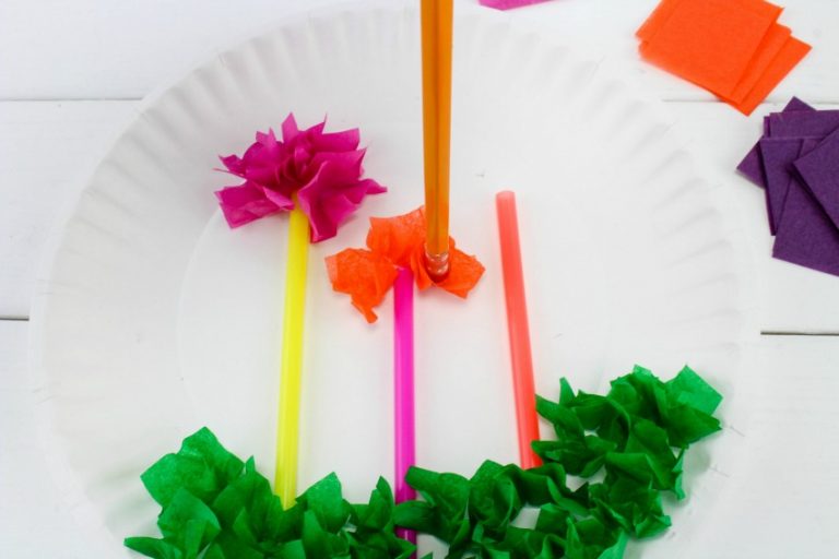 The Lorax Truffula Trees Craft: A Fun Craft for the Kids! - Mom Does ...