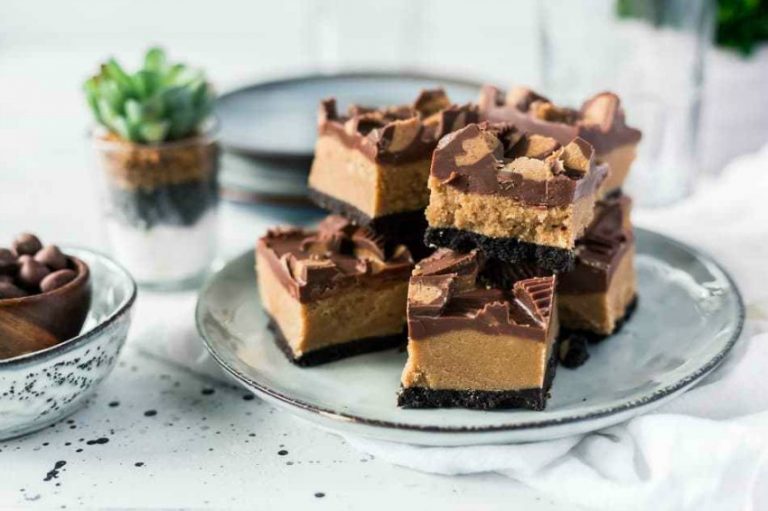 40 Mouthwatering Desserts using Reese's Peanut Butter Cups - Mom Does ...