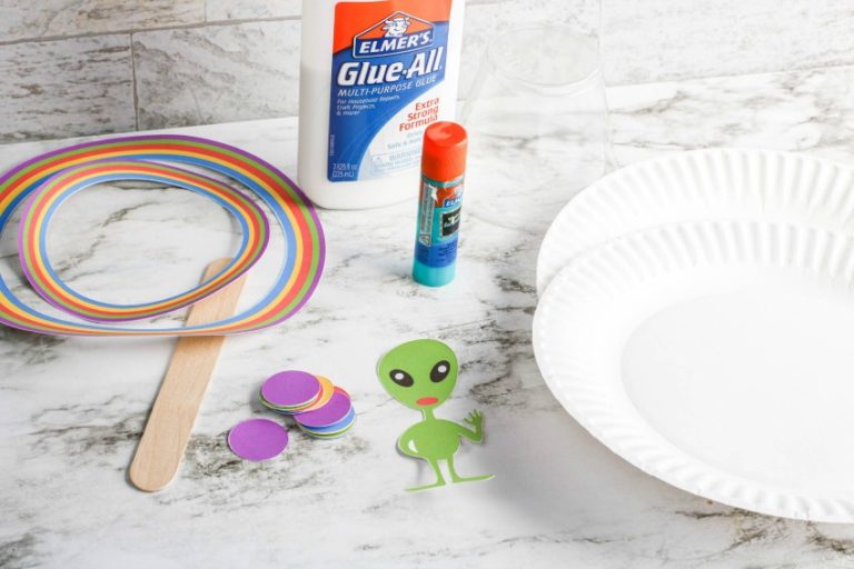 Fun UFO Paper Craft for Kids - Mom Does Reviews