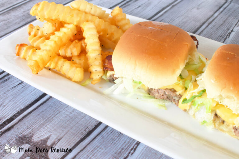 Bacon Mini Mac Cheeseburger Sliders - Mom Does Reviews