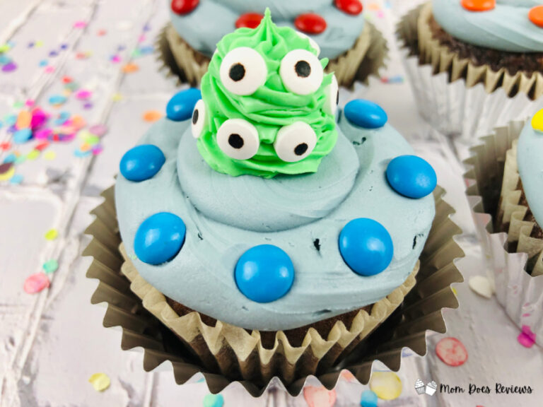Super Cute Alien Spaceship Cupcakes Recipe - Mom Does Reviews