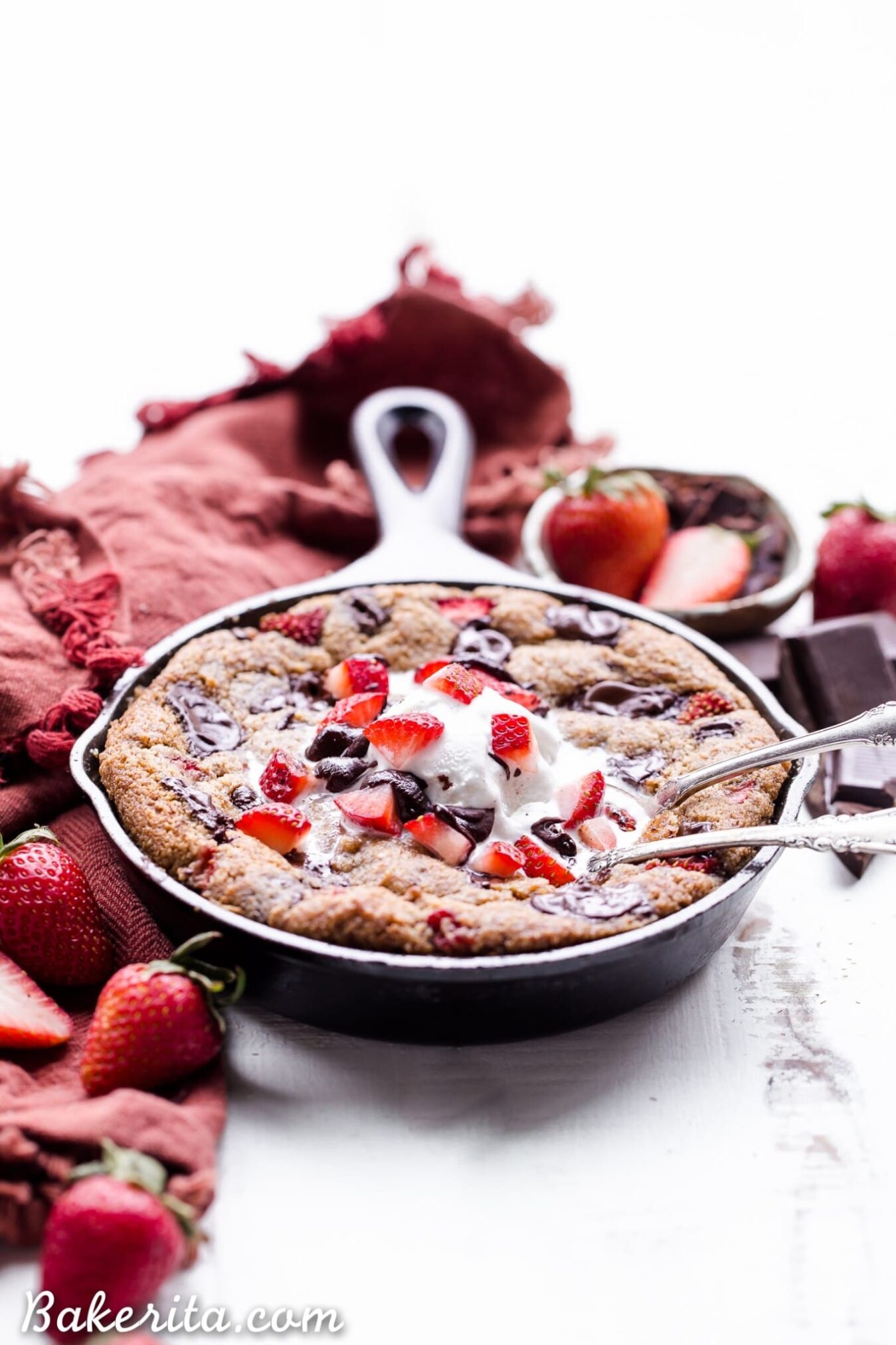 20 Scrumptious Skillet Desserts - Mom Does Reviews