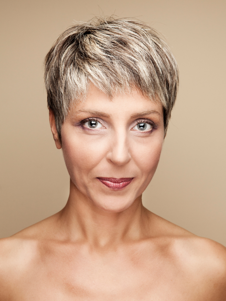 10 Spring Hairstyles for Short Hair Trending in 2023 - Mom Does Reviews