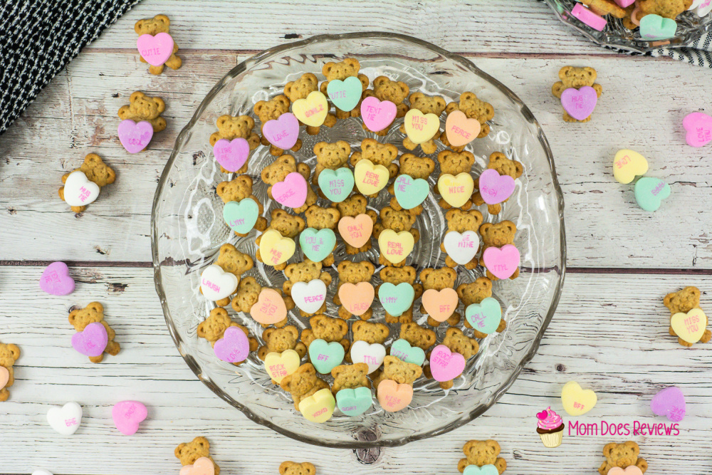 Cute Conversation Heart Bears (using Teddy Grahams) - Mom Does Reviews