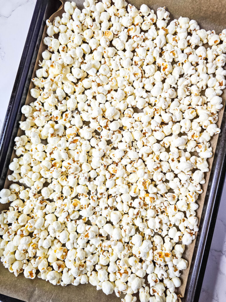 Valentine's Day Sweetheart Popcorn Mix - Mom Does Reviews