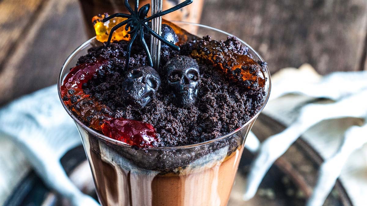 Frightfully Easy Halloween Oreo Recipes - Mom Does Reviews