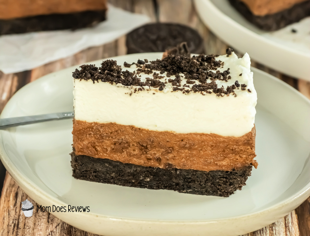 No-Bake Oreo Mousse Cake - Mom Does Reviews
