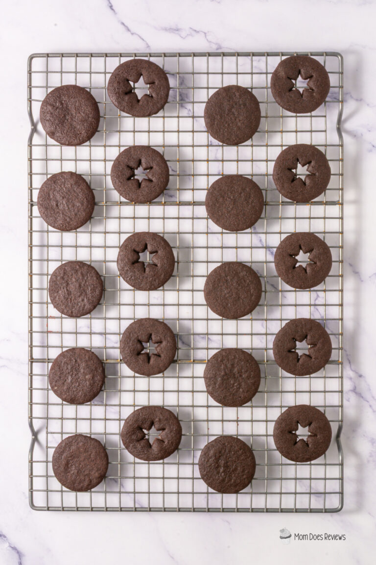 Chocolate Linzer Cookies Recipe - Mom Does Reviews
