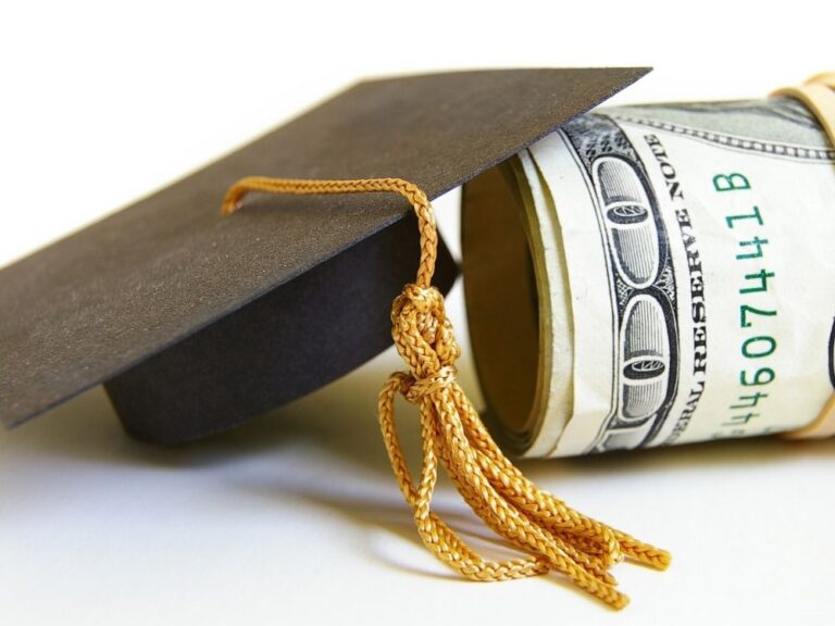 8 Best Student Loan Providers Reviewed 2026 - Mom Does Reviews